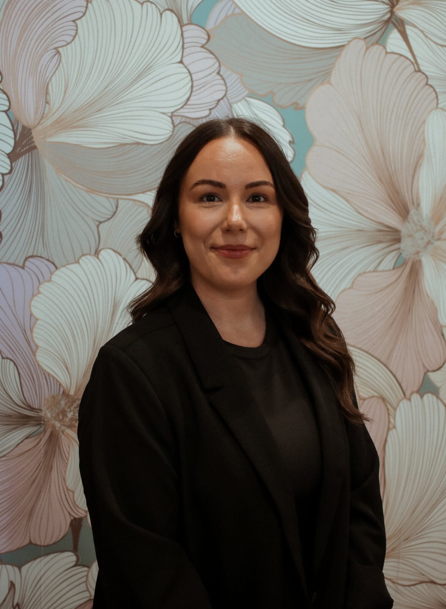 Kourtnee - Lipstick Empire